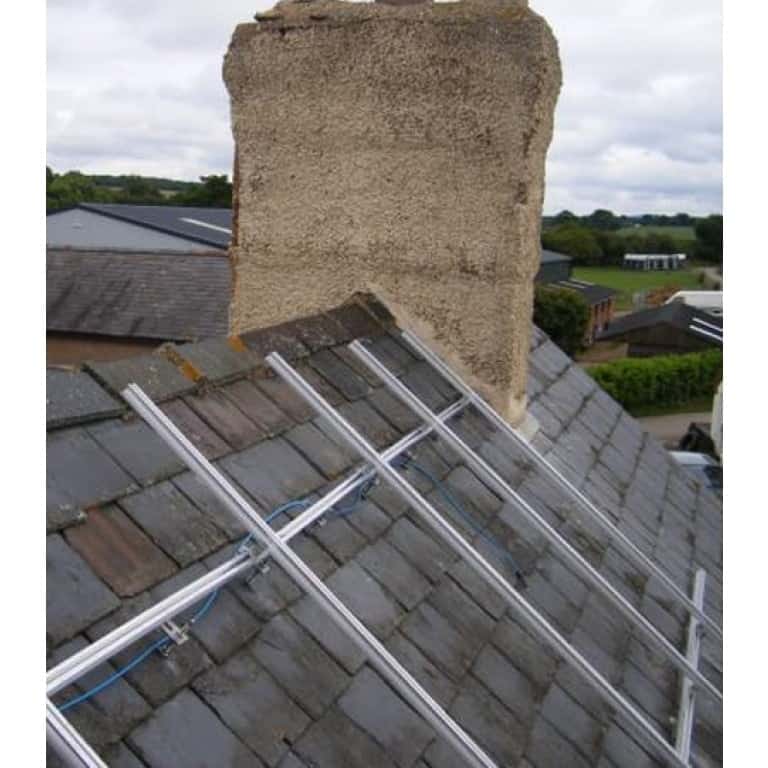 Montage schuin leien dak - 12 panelen - Portrait - offgridcentrum.nl